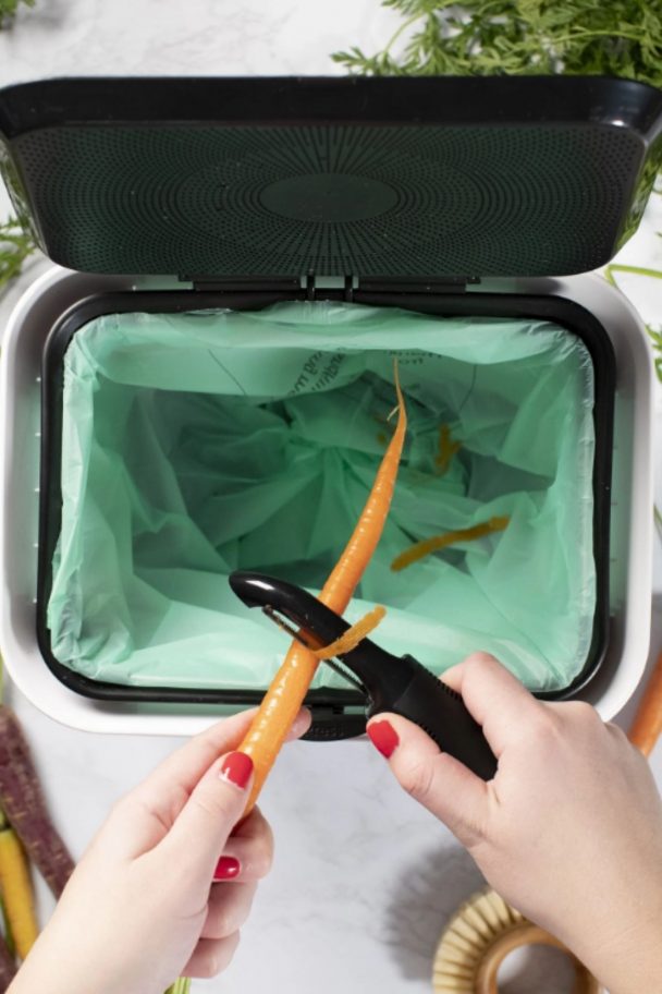 Environmentally Friendly Trash Bags: Biodegradable Vs. Compostable ...