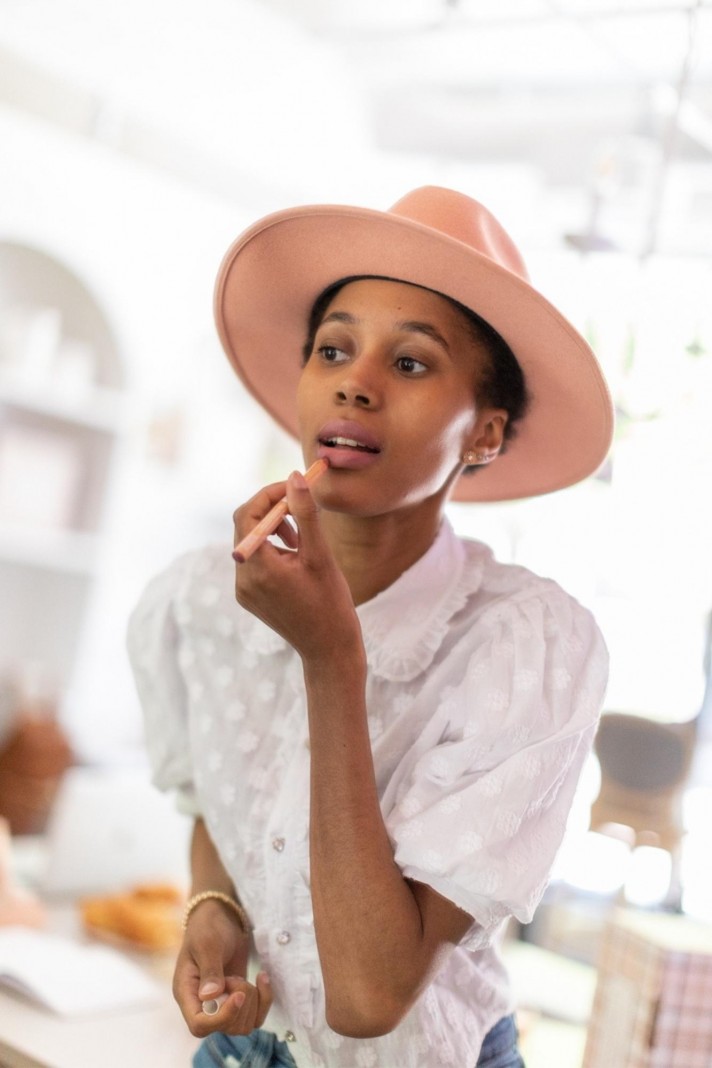 8 Never-Fail Organic Lipstick Brands To Try - The Eco Hub