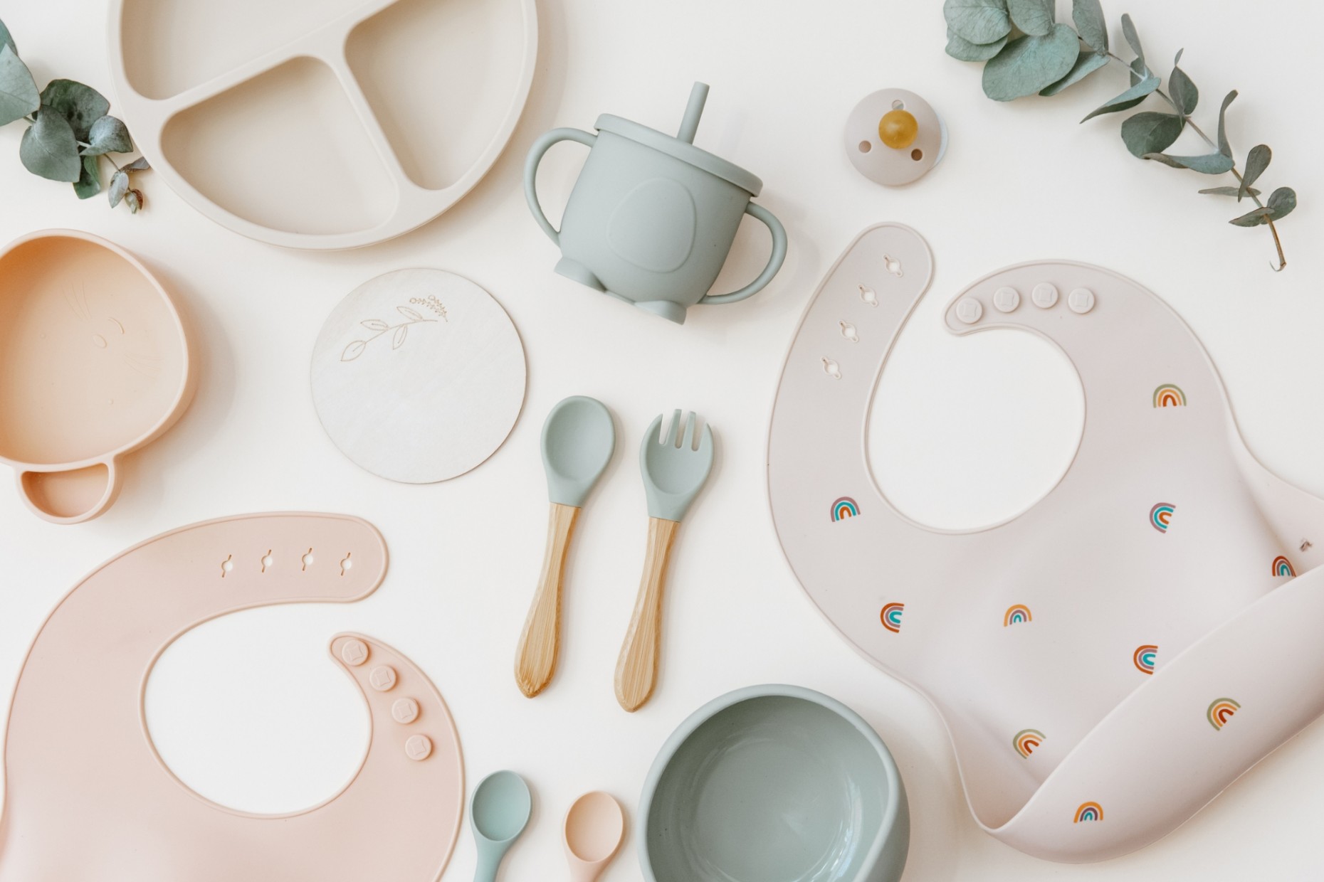 Is Silicone Plastic? We Examine Silicone Vs. Plastic - The Eco Hub
